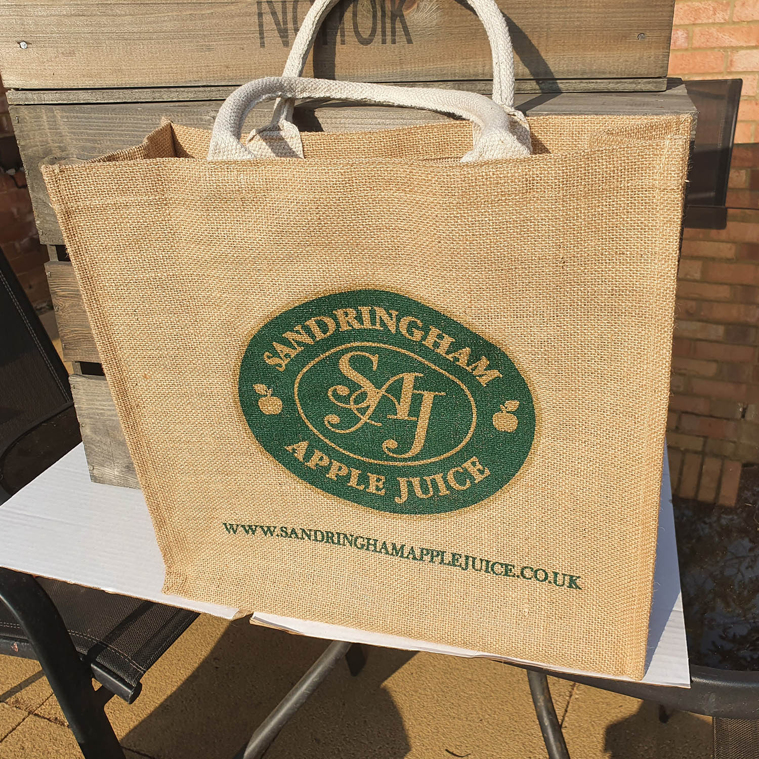 Sandringham Apple Juice Jute bag - Sandringham Apple Juice